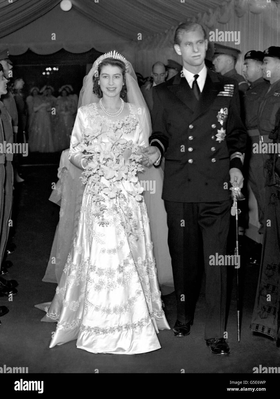 Rn as they leave westminster abbey after their marriage ceremony Black and White Stock Photos ...