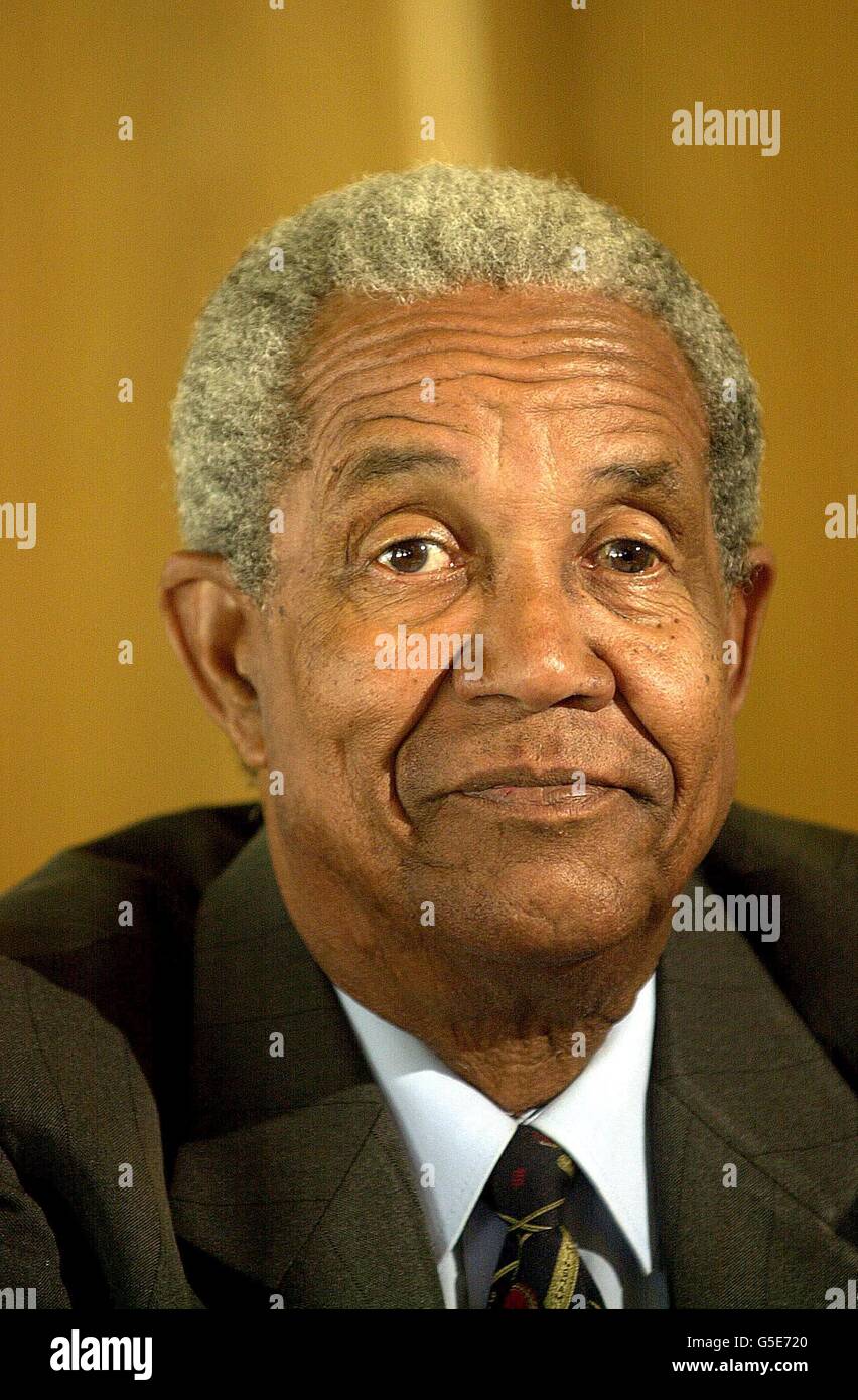 Cricket legend Sir Garfield Sobers at Trent Bridge, where he was ...