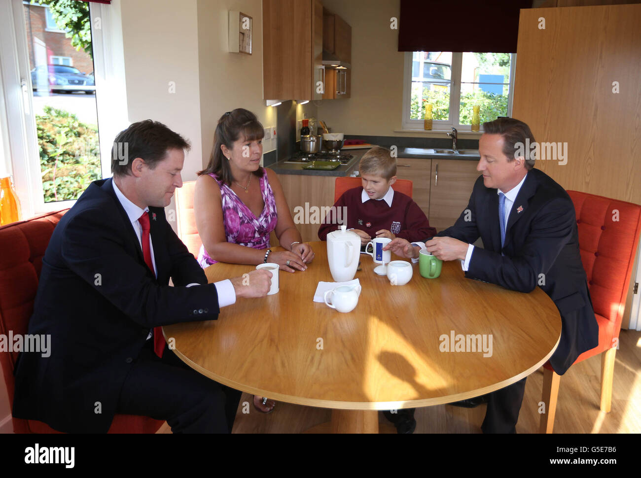 Government planning announcement hi-res stock photography and images ...