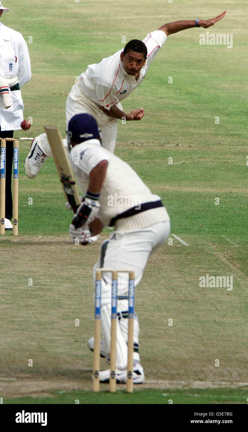 Leicestershires phil defreitas hi-res stock photography and images - Alamy