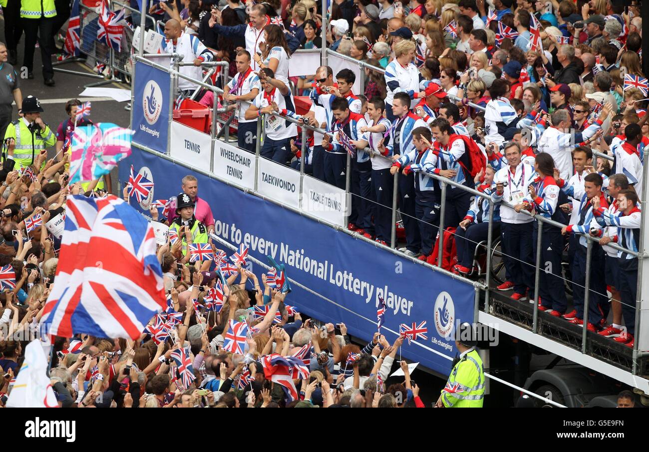London Olympic Games - Athletes Victory Parade Stock Photo - Alamy