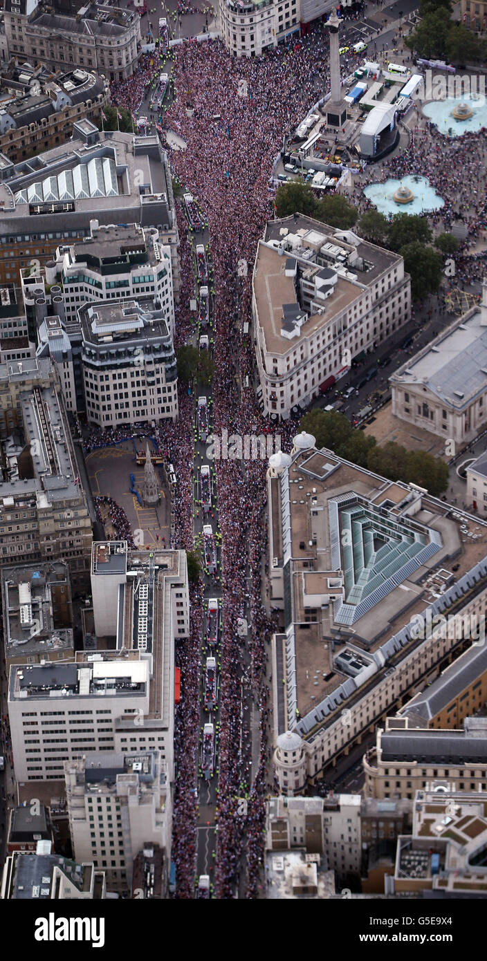 London Olympic Games - Athletes Victory Parade Stock Photo - Alamy