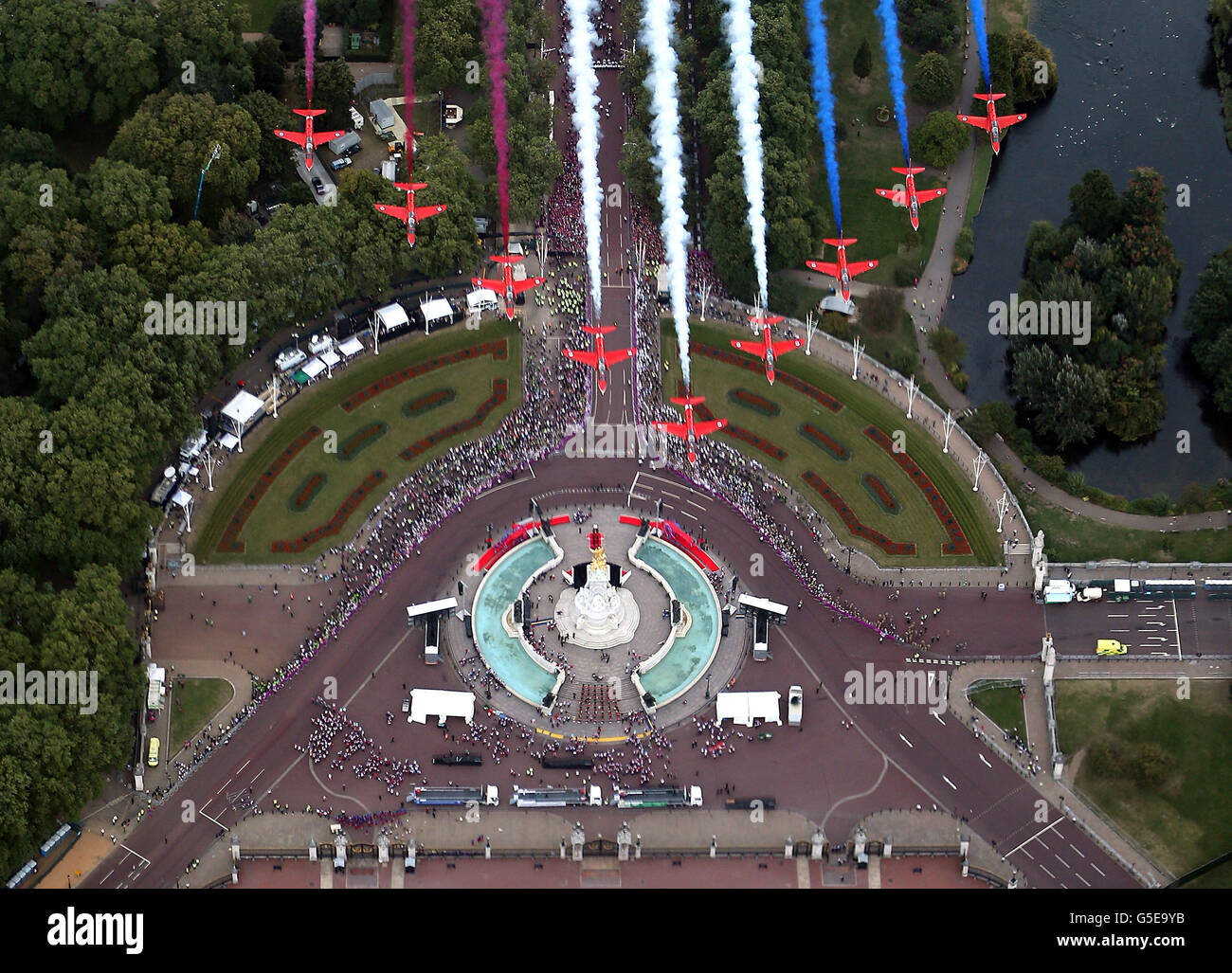 London Olympic Games - Athletes Victory Parade Stock Photo - Alamy