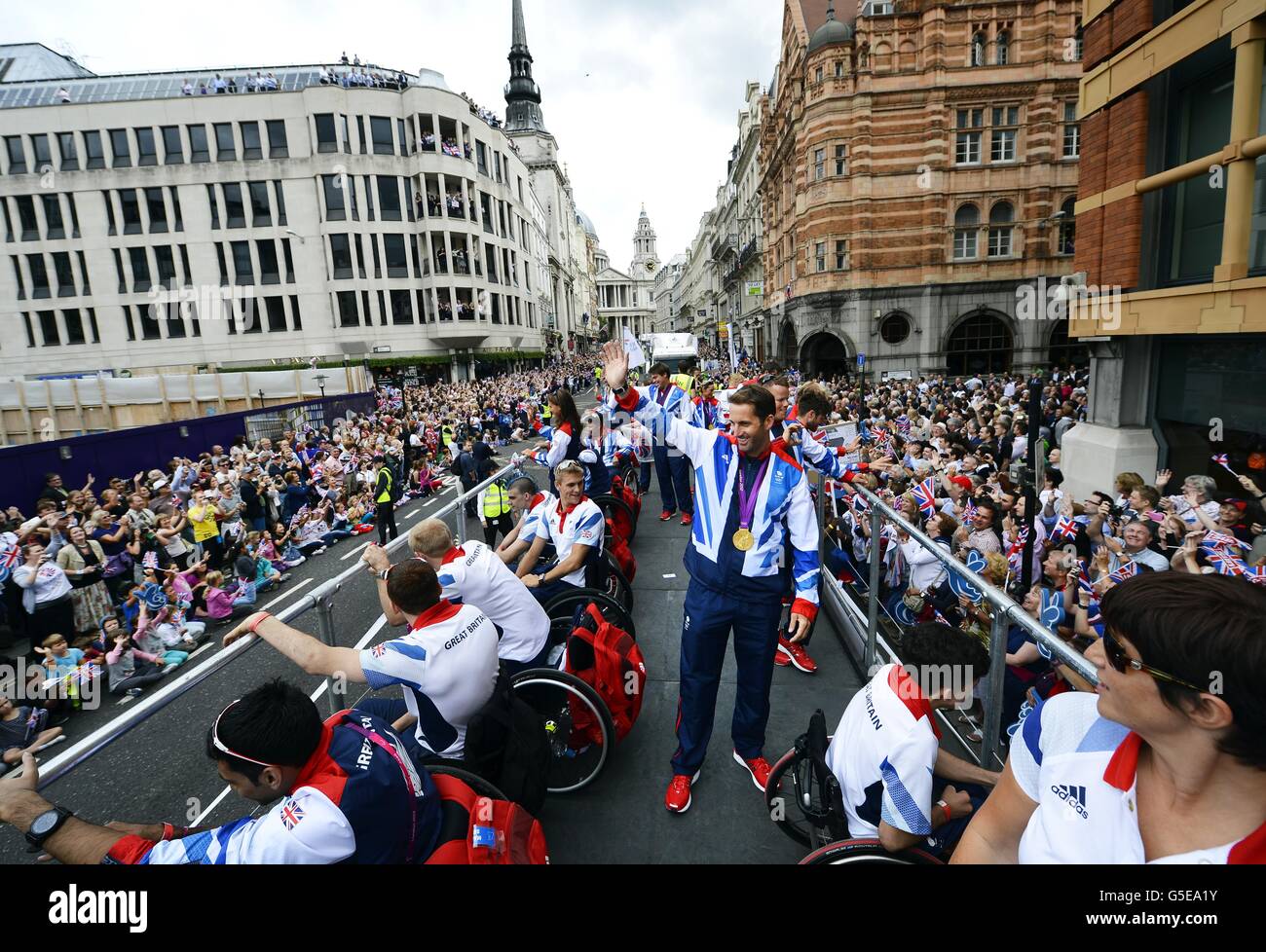 London Olympic Games - Athletes Victory Parade Stock Photo - Alamy