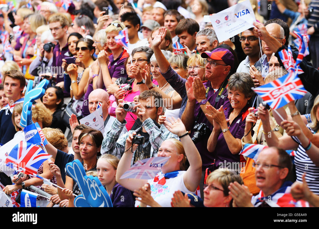 London Olympic Games - Athletes Victory Parade Stock Photo - Alamy