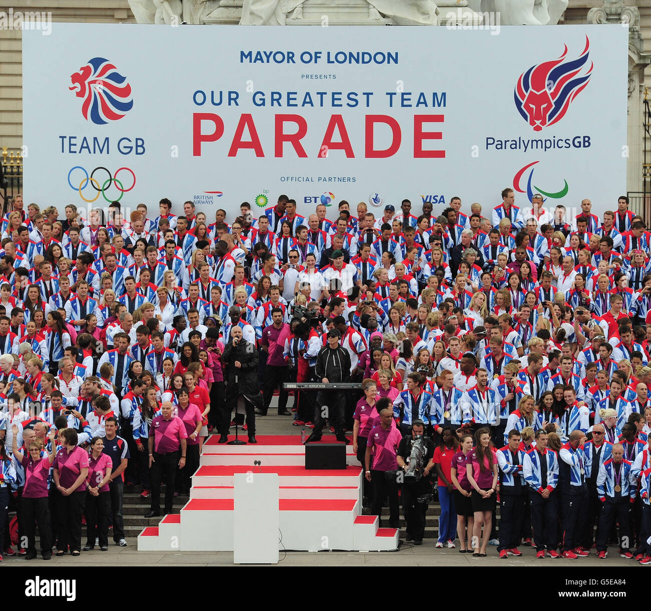 London Olympic Games - Athletes Victory Parade Stock Photo - Alamy