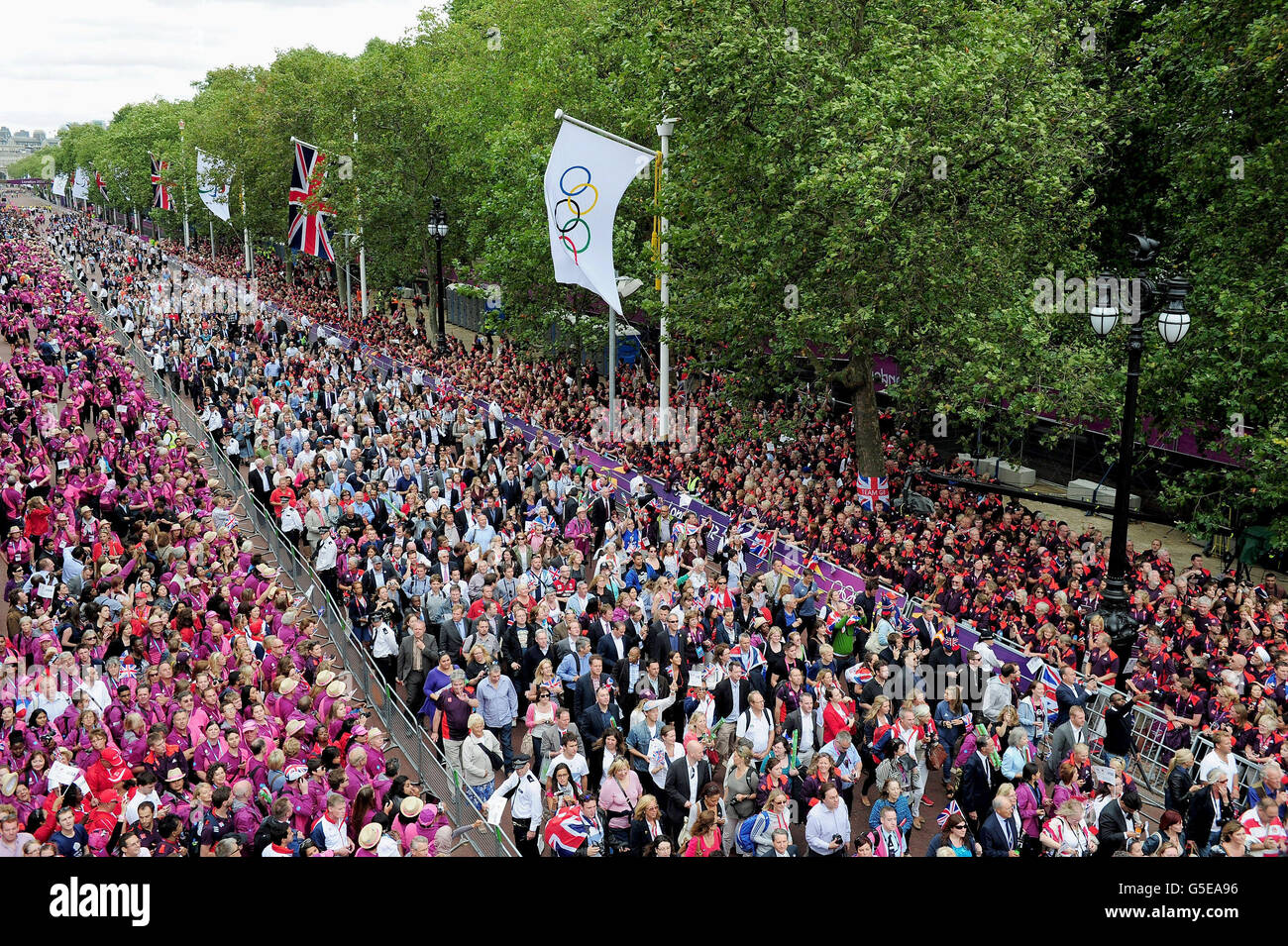 London Olympic Games - Athletes Victory Parade Stock Photo - Alamy