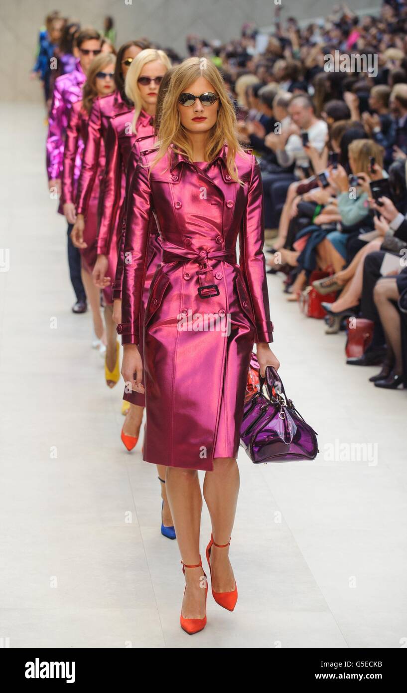 Burberry Prorsum Catwalk - London Fashion Week Stock Photo - Alamy