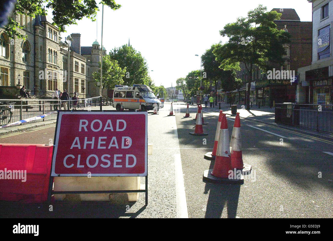 Crime road road signs cones police van hi-res stock photography and ...