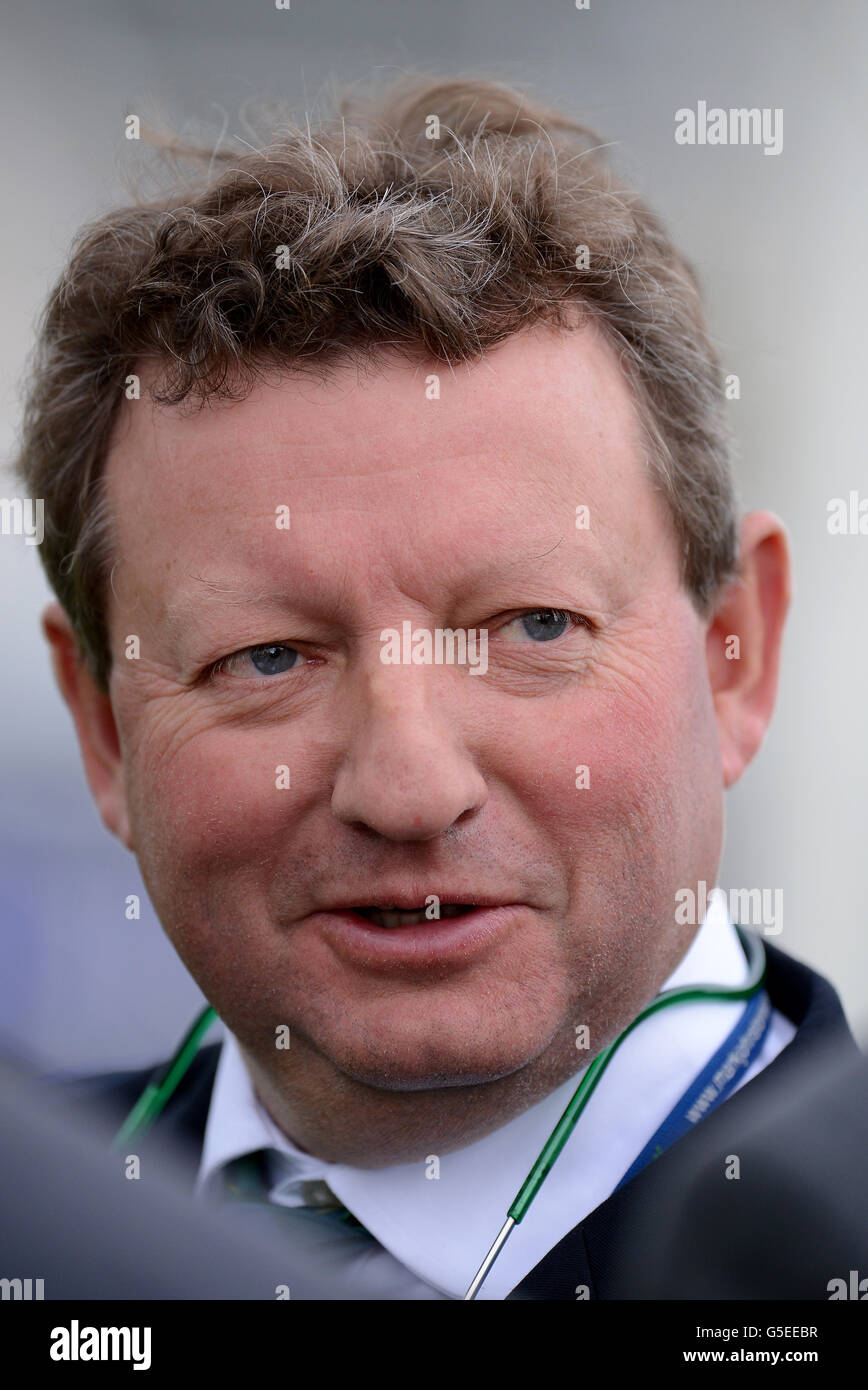 Mark johnston horse hi-res stock photography and images - Alamy