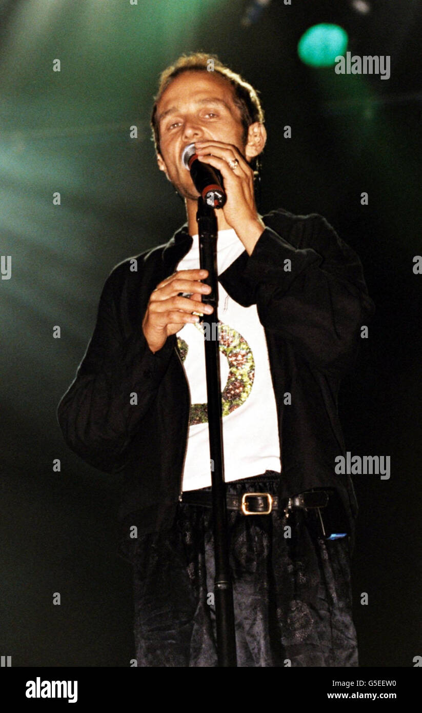 Tim booth indie rock group james performs guildford live festival hi ...