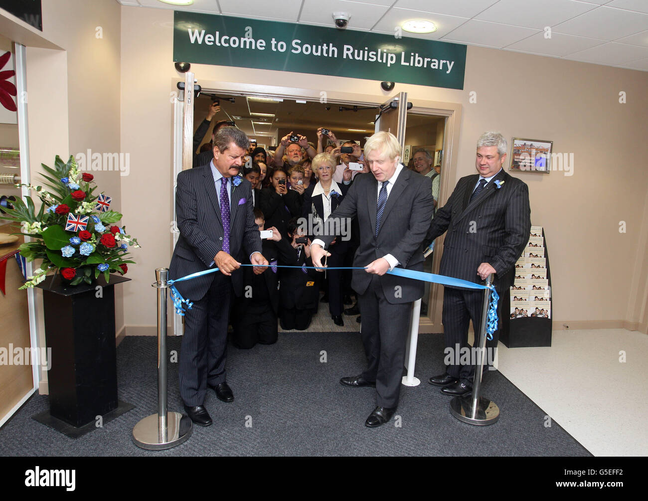 South ruislip library hi-res stock photography and images - Alamy