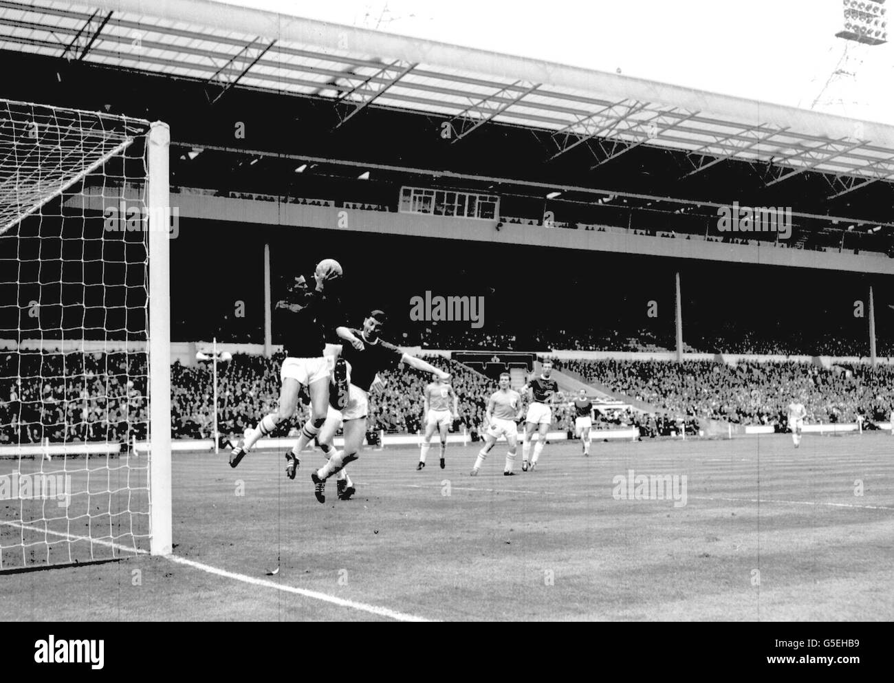 Dave sutton hi-res stock photography and images - Alamy