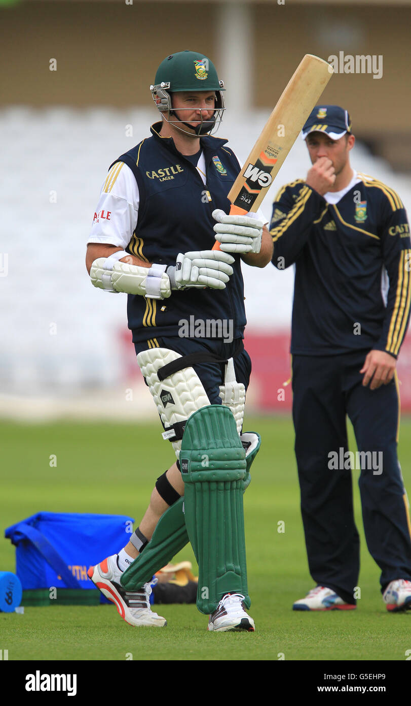 South Africa's Graeme Smith during today's nets session Stock Photo - Alamy