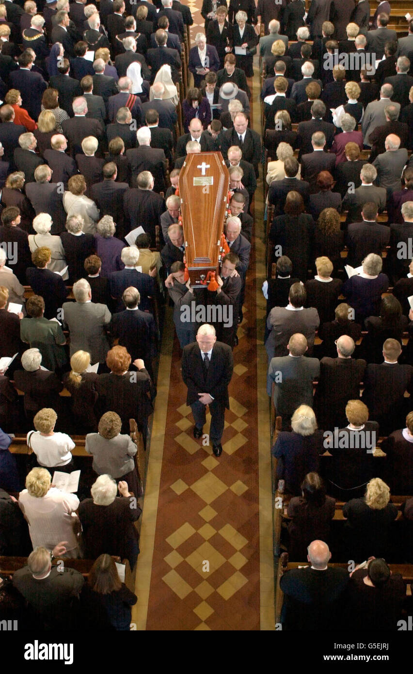 Glsagow Cardinal Winning funeral Stock Photo - Alamy