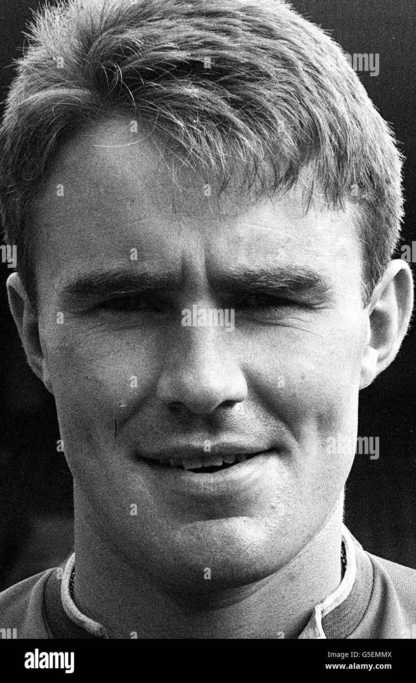 1998 library filer of goalkeeper andy dibble hi-res stock photography ...