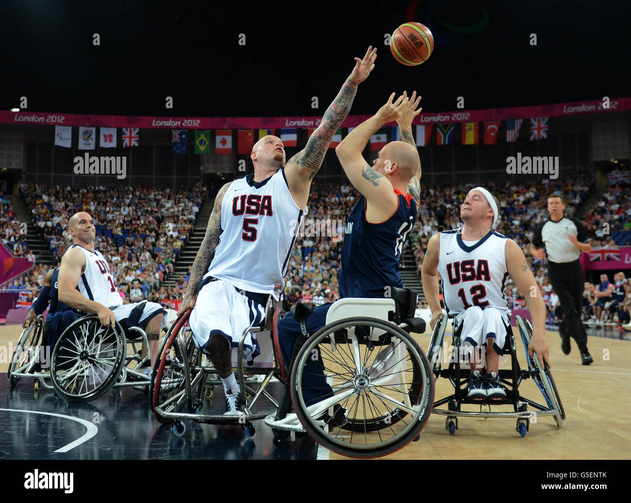 USA's Joseph Chambers and Great Britain's Terry Bywater in action ...