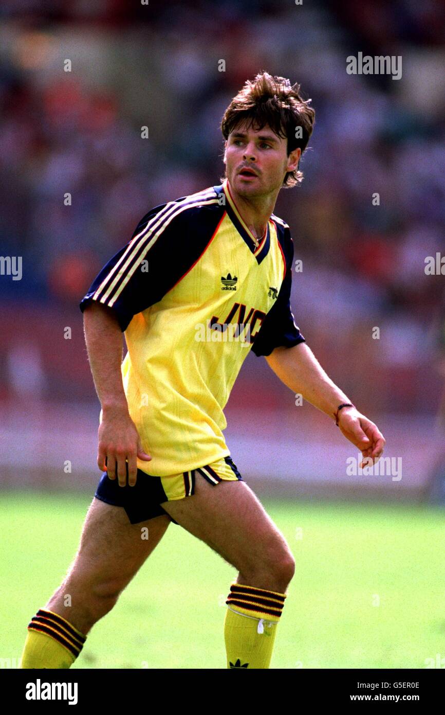 Soccer - Friendly - Arsenal. Anders Limpar, Arsenal Stock Photo - Alamy