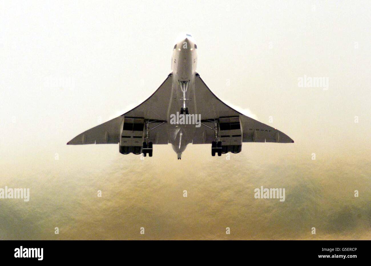 Concorde test flight Stock Photo - Alamy