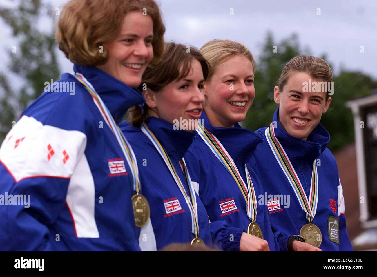 Olympic gold medalist Stephanie Cook (2nd right) wins the gold ...