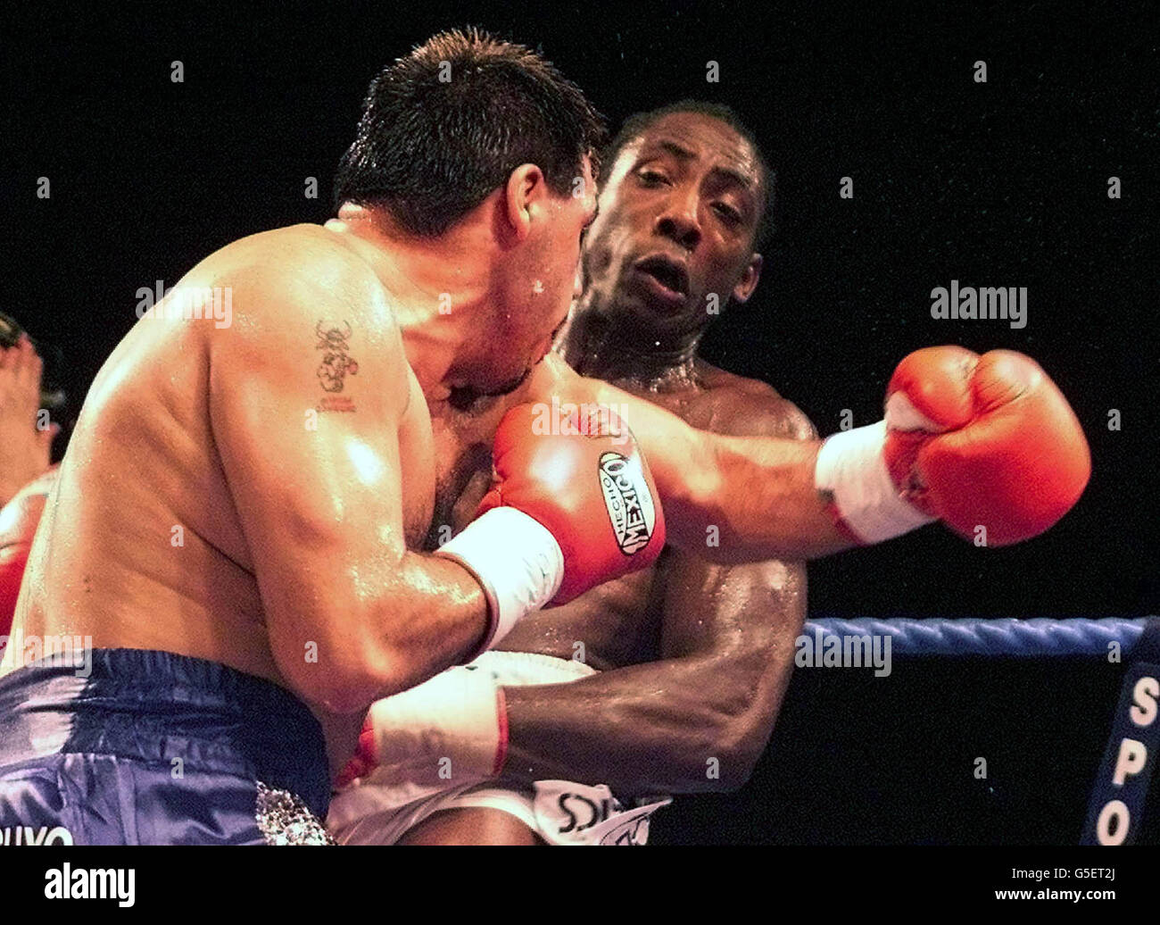Johnny nelson boxing hi-res stock photography and images - Alamy