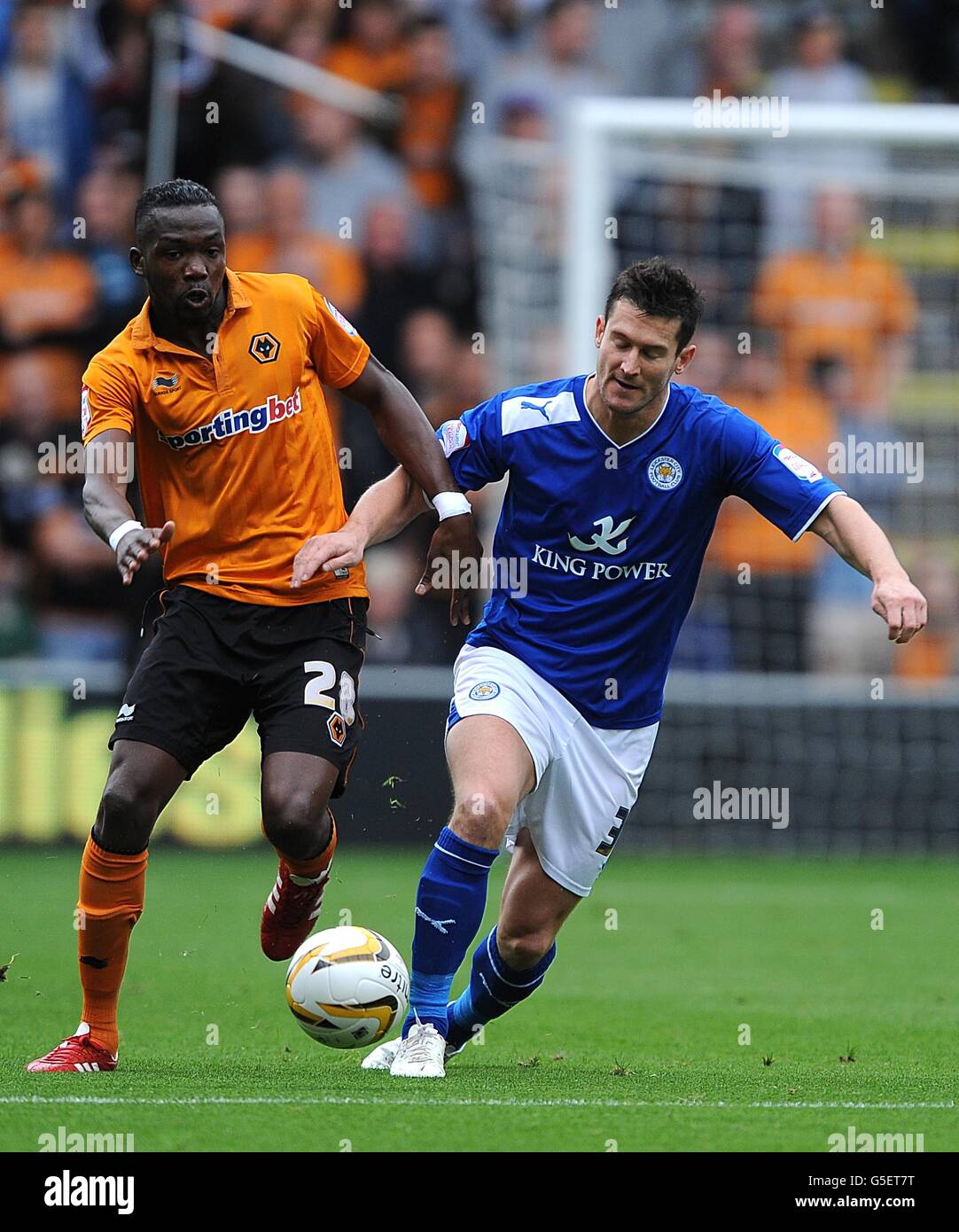Wolverhampton wanderers tongo doumbia hi-res stock photography and ...