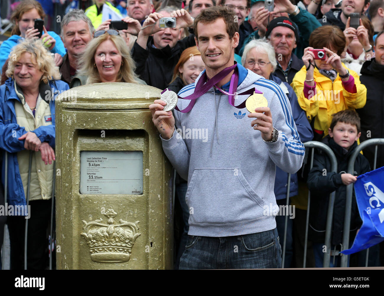 Andy Murray's Dunblane celebration Stock Photo - Alamy