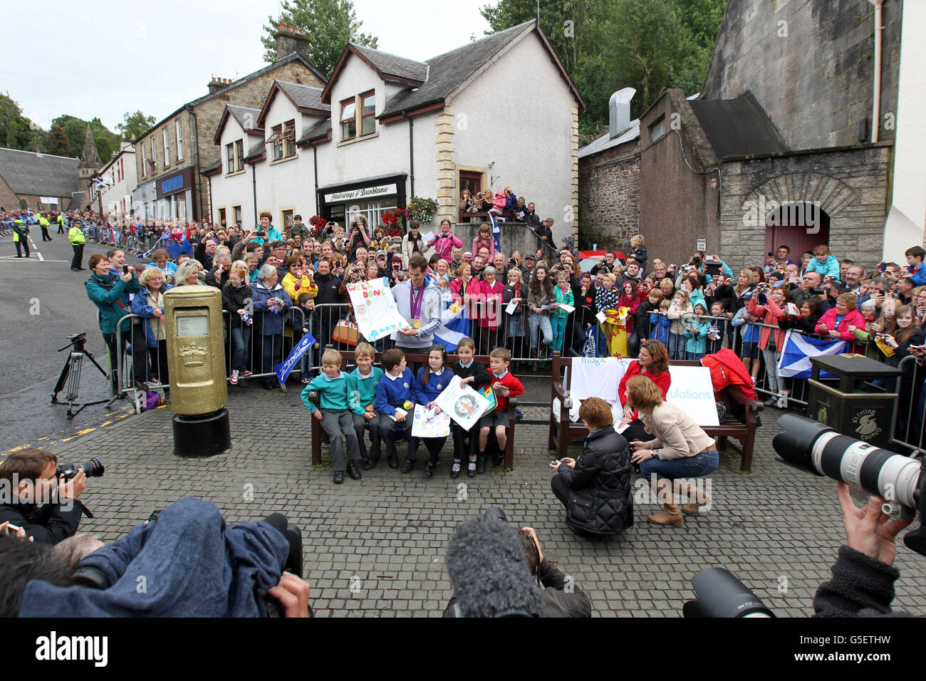Dunblane school children hi-res stock photography and images - Alamy