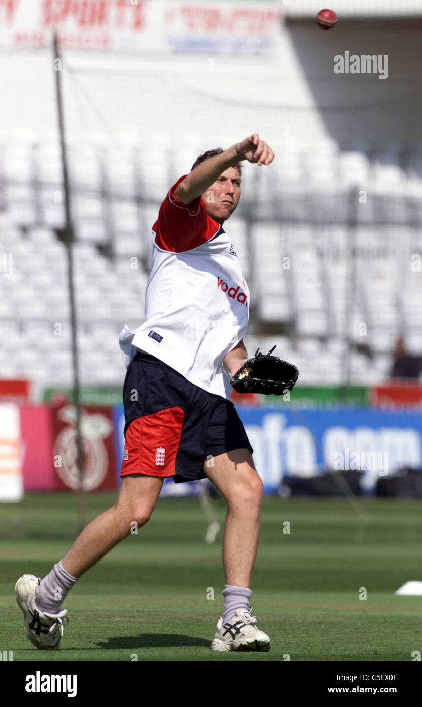 Cricket Training Atherton Stock Photo - Alamy