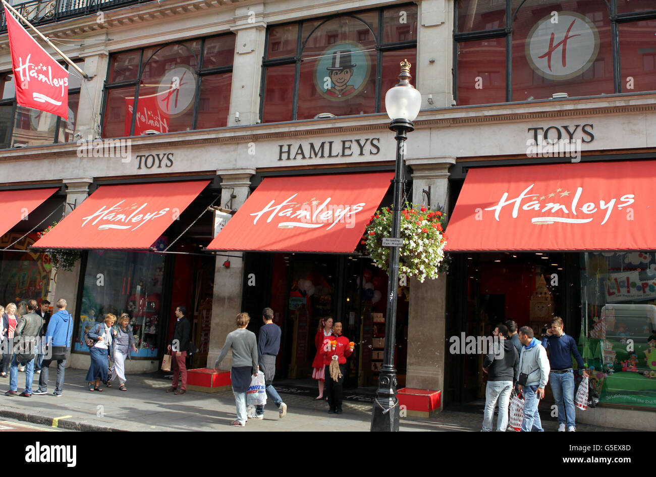 Hamleys news hi-res stock photography and images - Alamy
