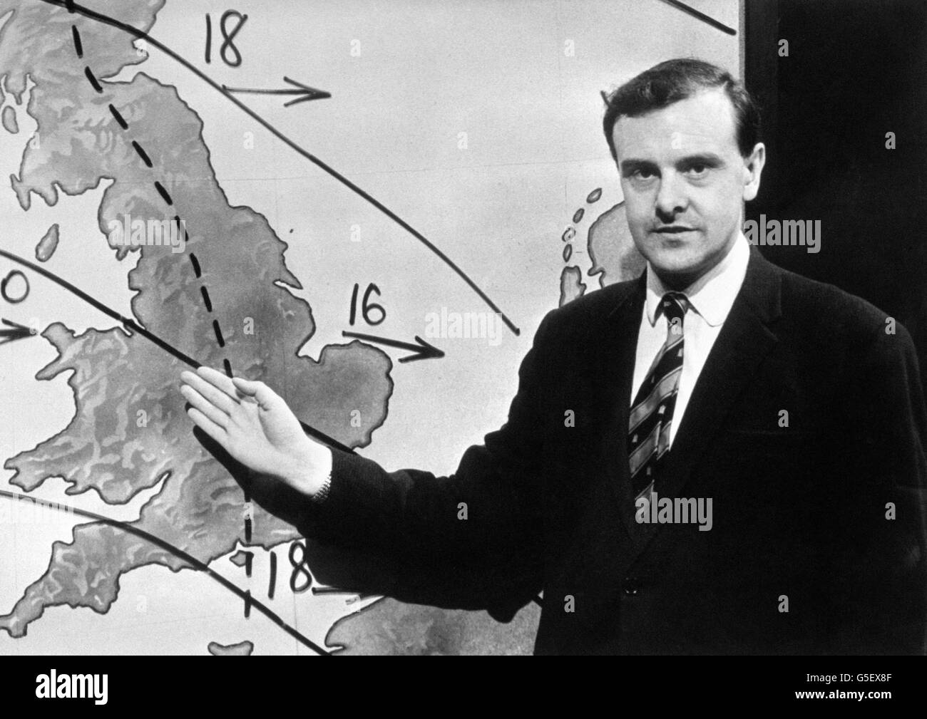 The bbc weatherman hi-res stock photography and images - Alamy