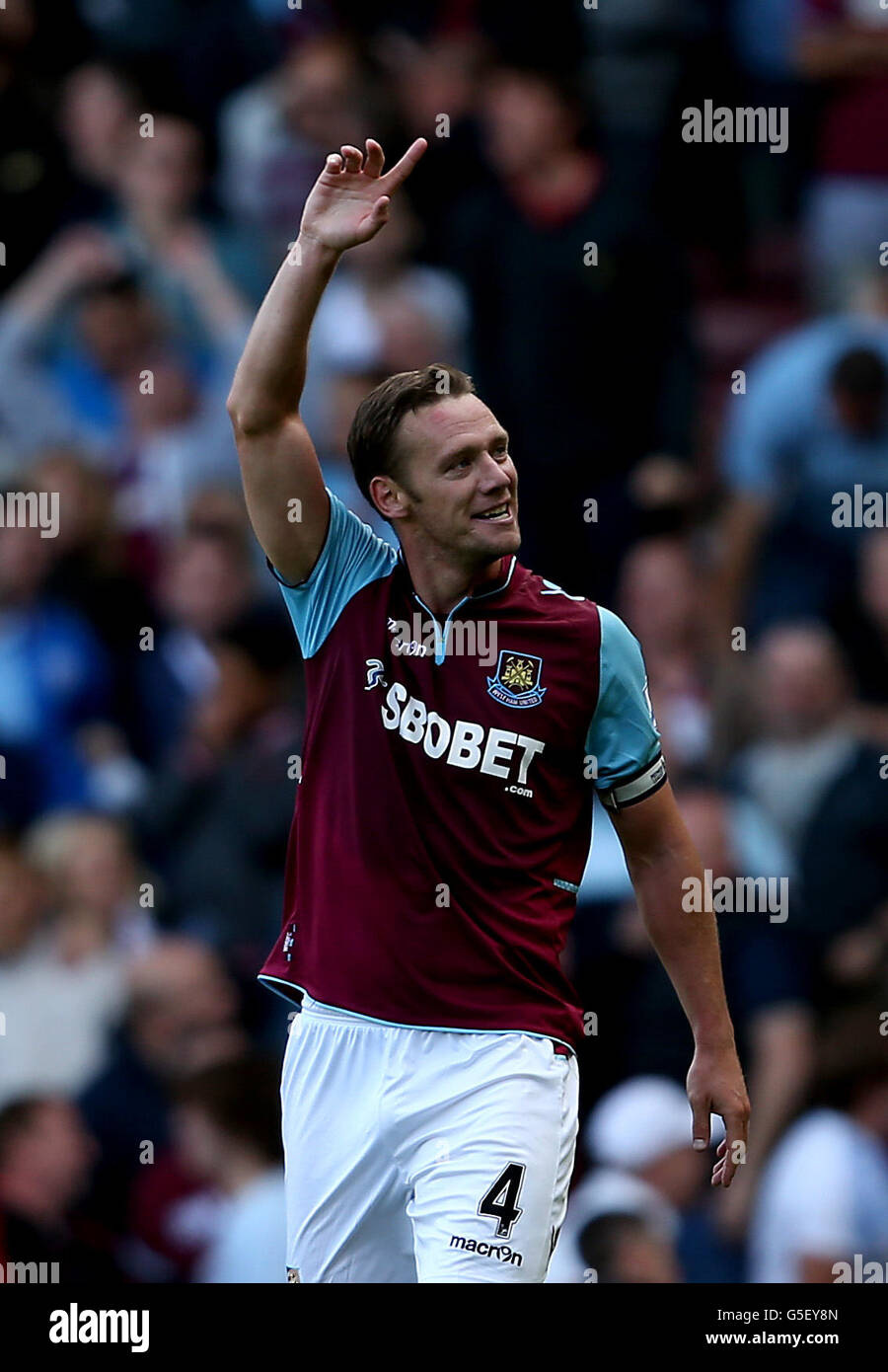 West Ham United's Kevin Nolan celebrates scoring the equalising goal ...