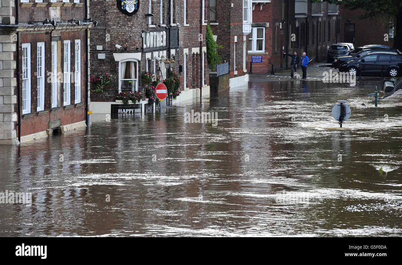 Flooding in York as the River Ouse continues to rise today following ...