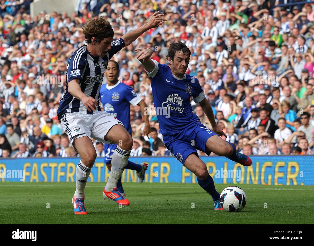 West bromwich albion battle for the ball hi-res stock photography and ...