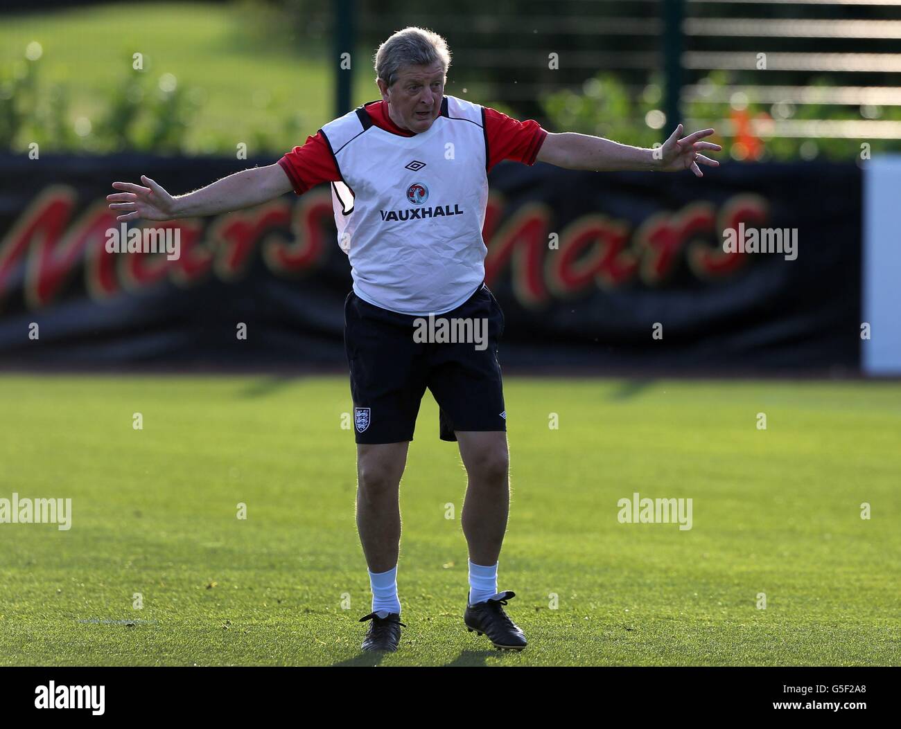 At london colney training ground hi-res stock photography and images ...