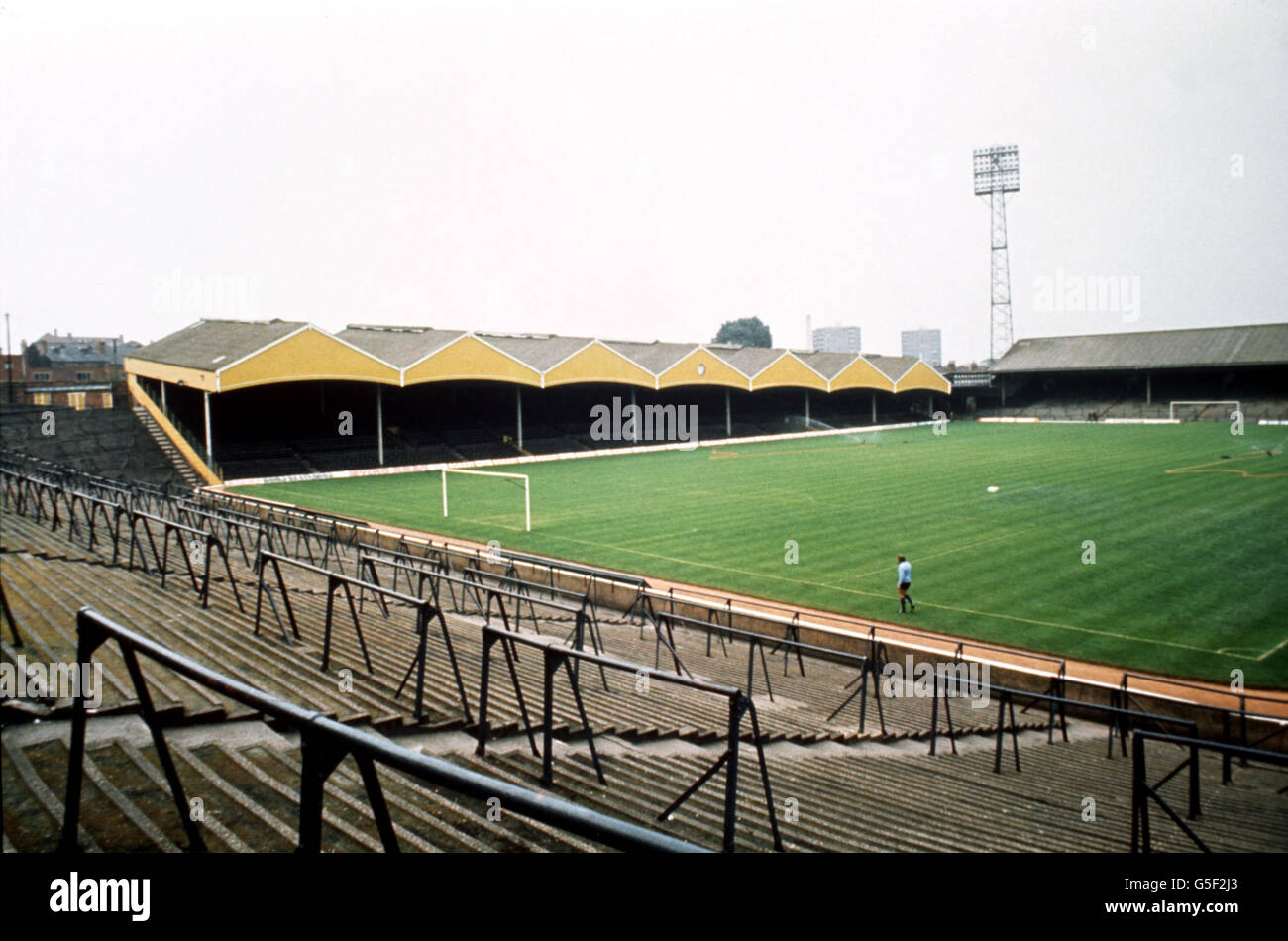 Rstock football general view stadium hi-res stock photography and ...
