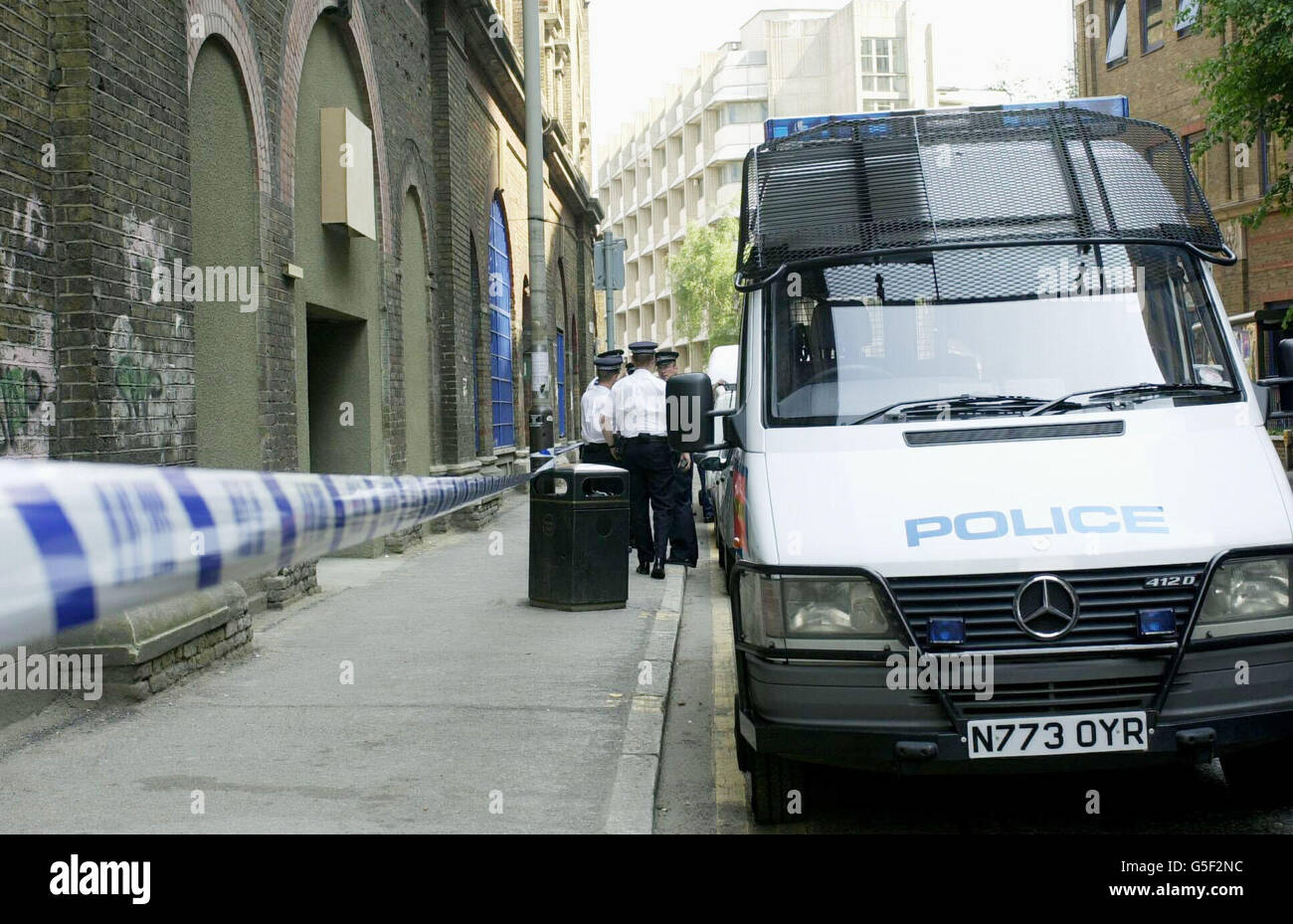 Crime drug exterior police hi-res stock photography and images - Alamy