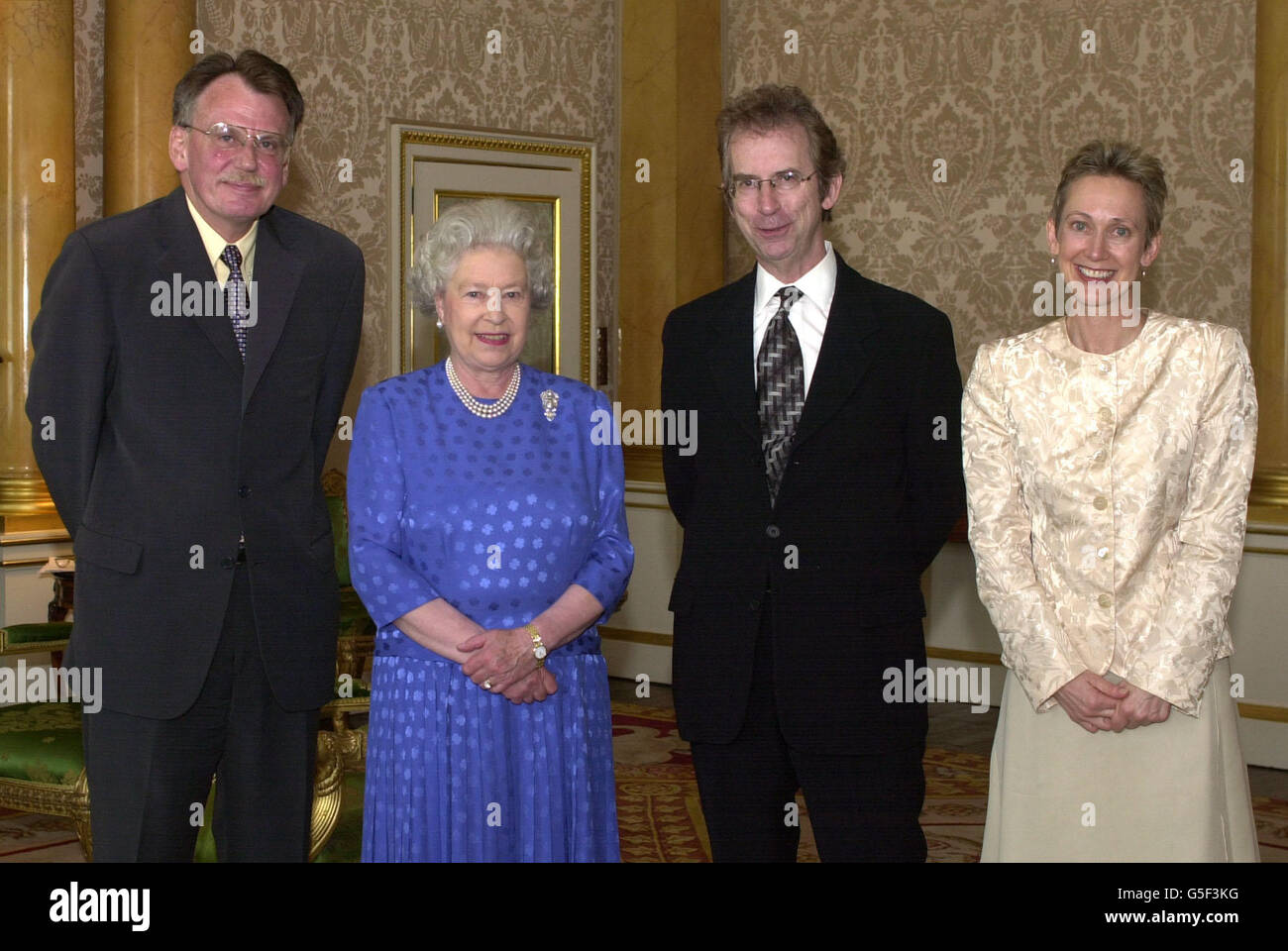 Alison summers at buckingham palace hi-res stock photography and images ...