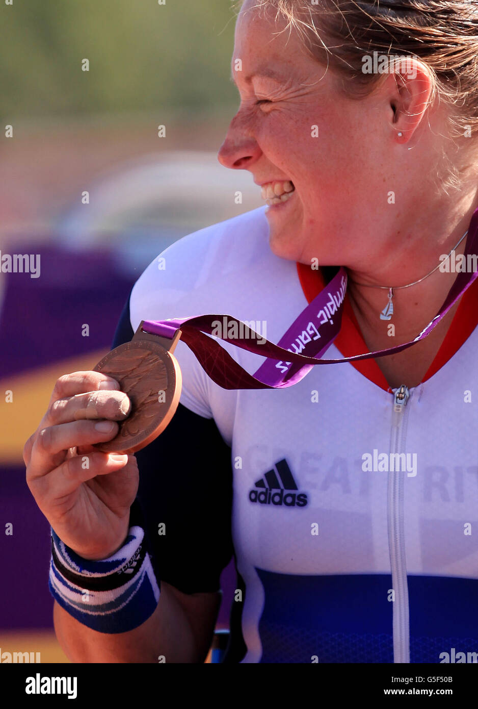 Great Britain's Rachel Morris (left) poses with her Bronze medal ...