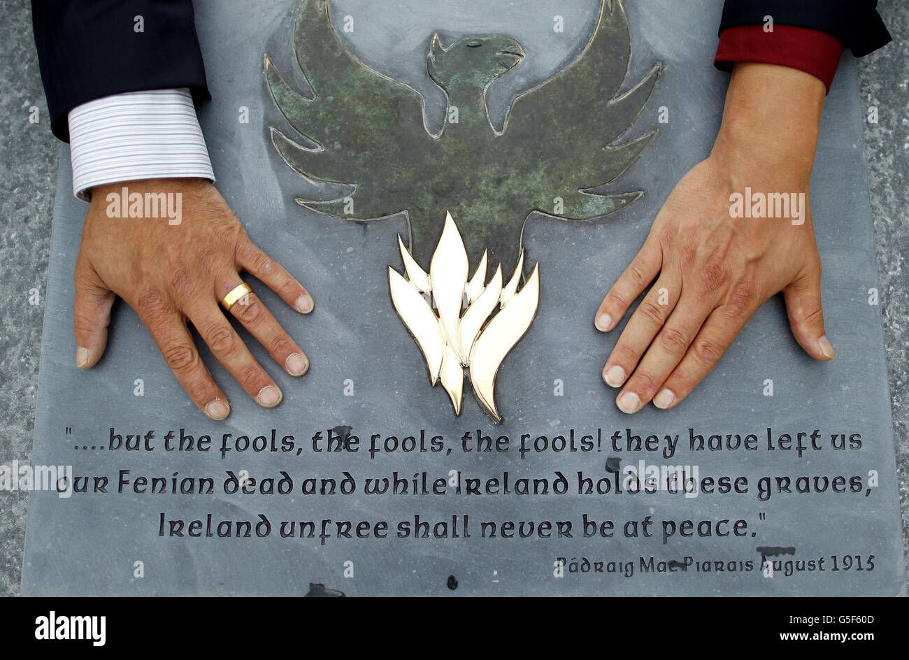 The hands of brothers Rossa Williams and Williams Rossa Cole from the ...