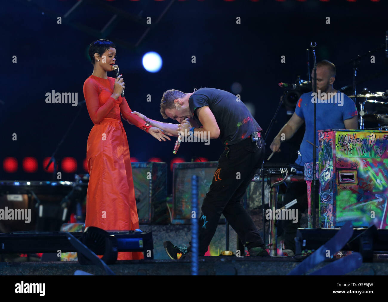 London Paralympic Games - Day 11. Rihanna and Chris Martin of Coldplay ...