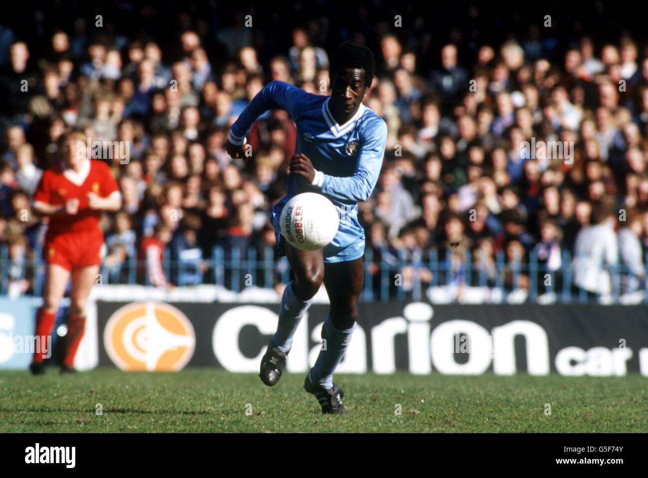 Soccer football league division one liverpool v manchester city hi-res ...