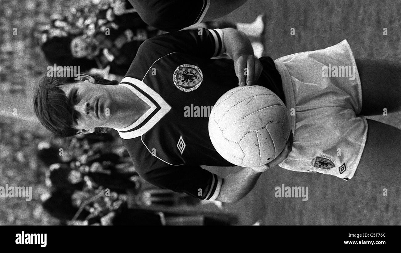 Charlie nicholas hi-res stock photography and images - Alamy