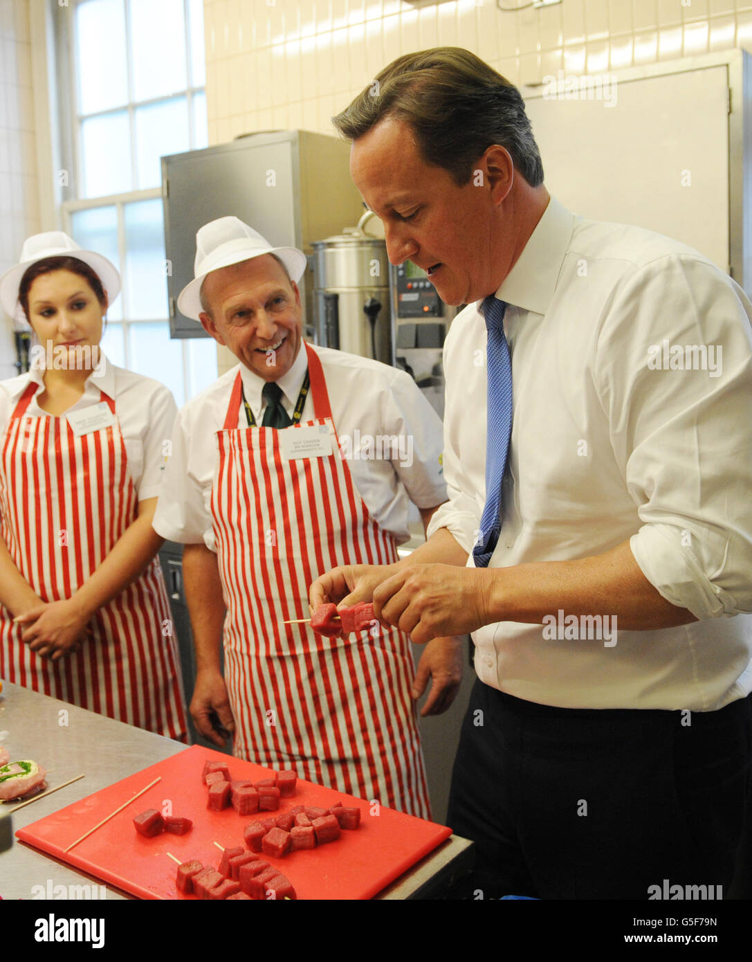 Prime Minister David Cameron meets chefs from major supermarkets in the ...