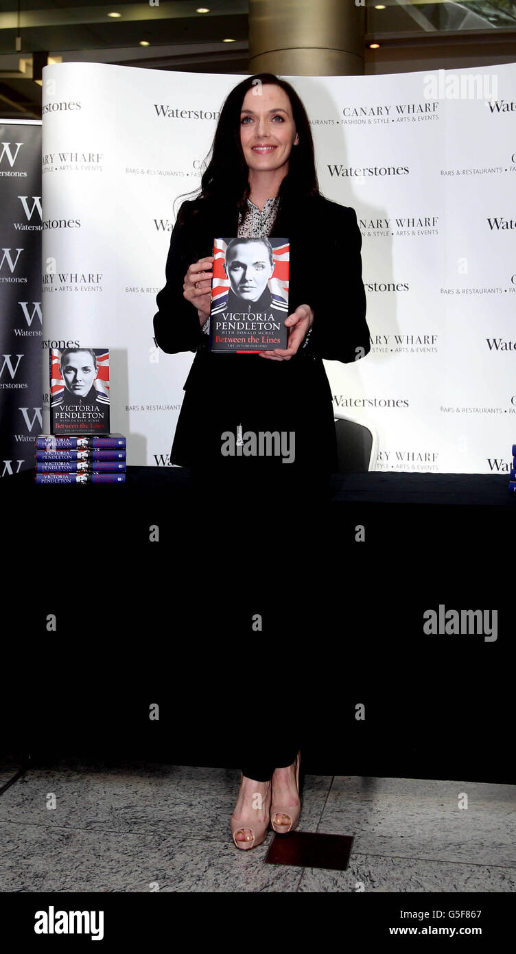 Victoria pendleton launch autobiography hi-res stock photography and ...