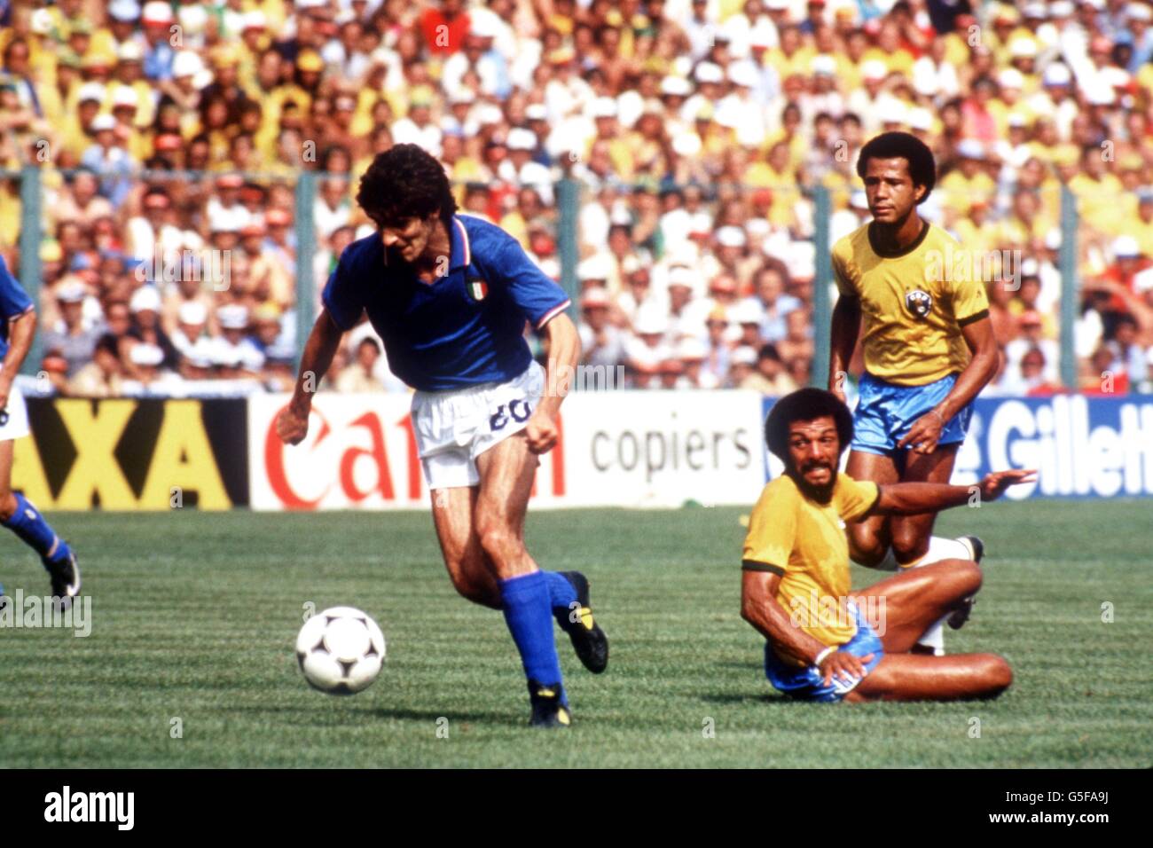 Soccer - World Cup - Group Stage - Italy v Brazil Stock Photo - Alamy