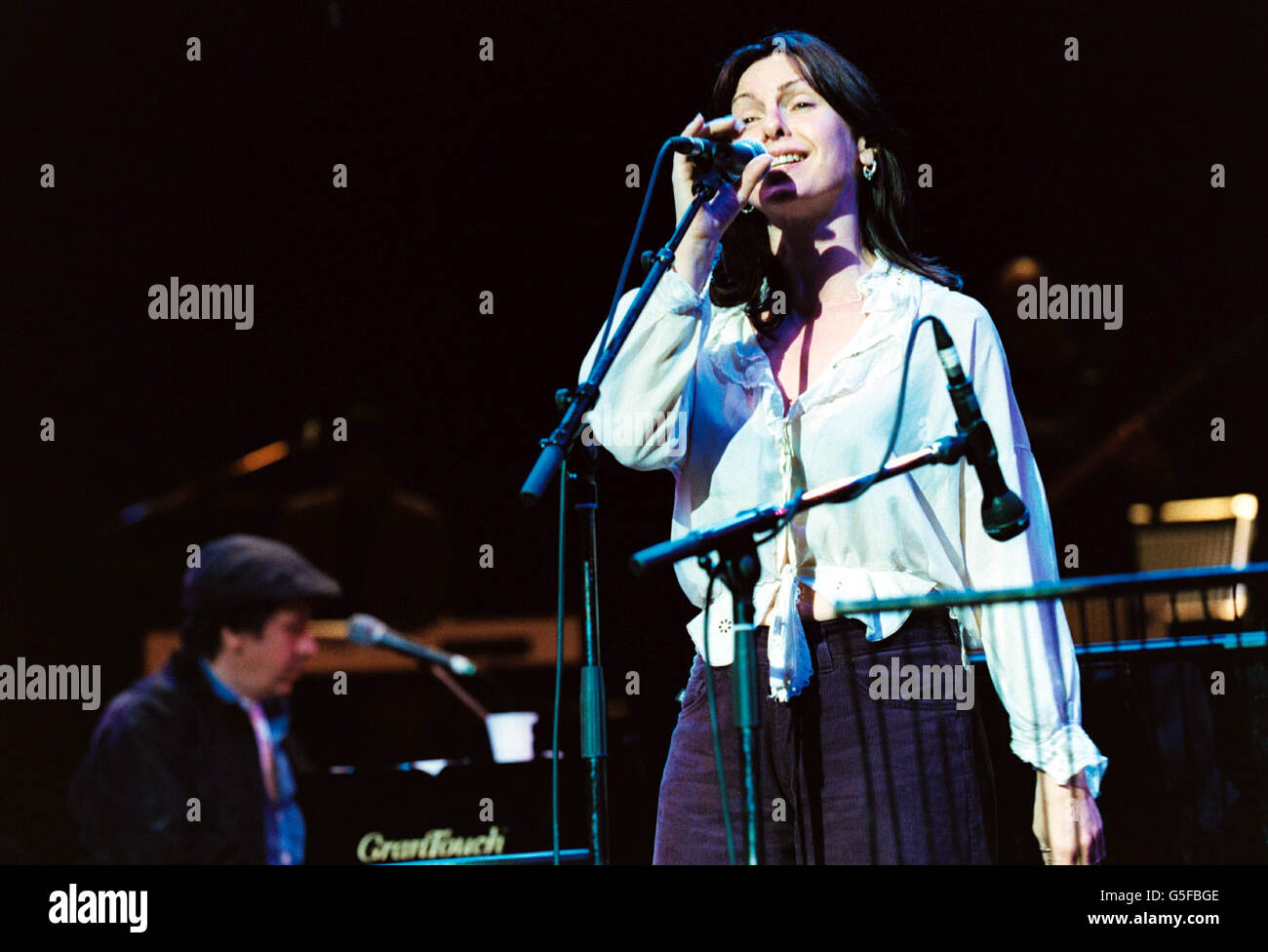 Sam brown singer hi-res stock photography and images - Alamy