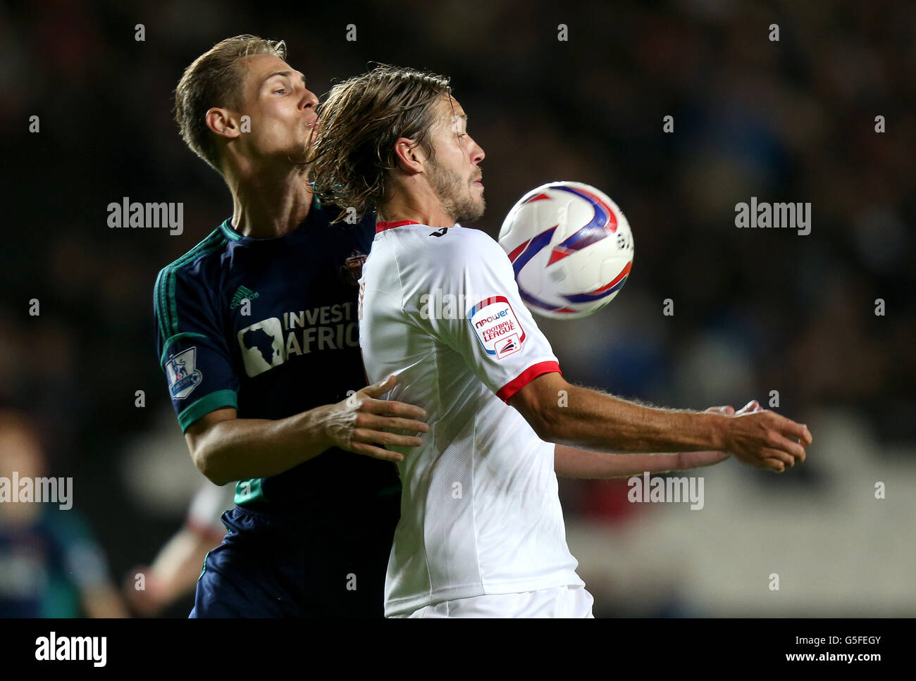 Milton dons alan smith right sunderlands matthew kilgallon in action hi ...