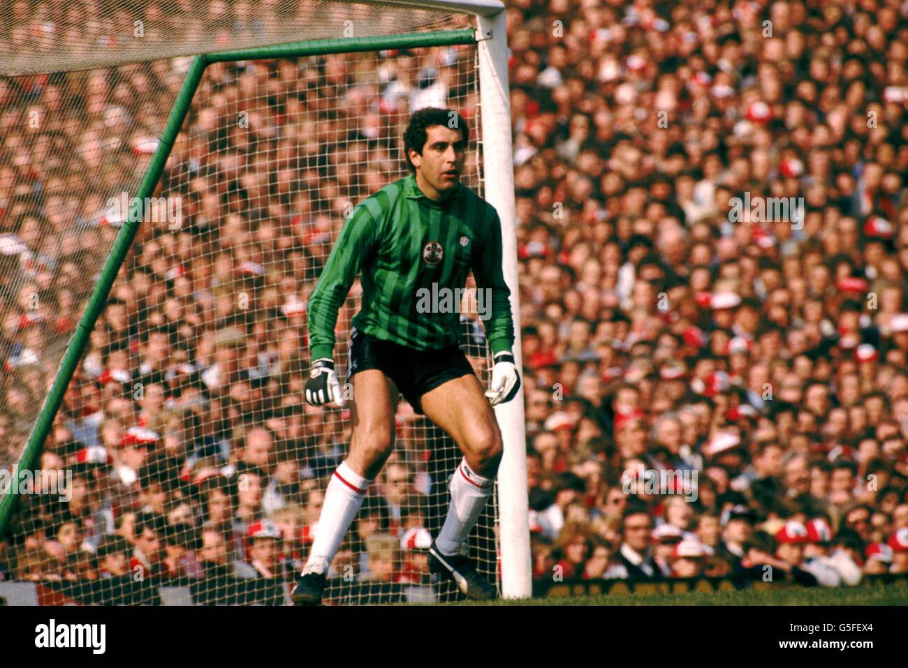 Peter shilton hi-res stock photography and images - Alamy