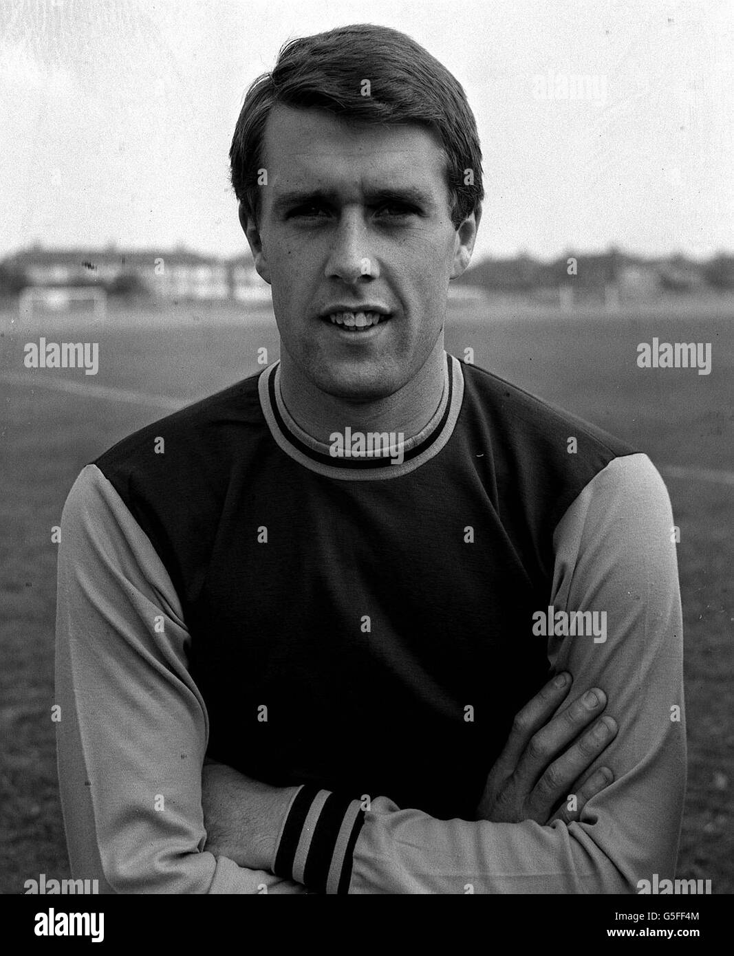 Geoff hurst west ham united Black and White Stock Photos & Images - Alamy
